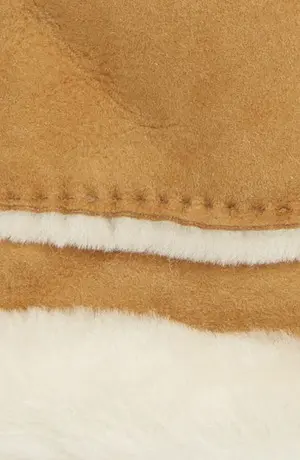 UGG Seamed Touchscreen Compatible Shearling Gloves - Chestnut