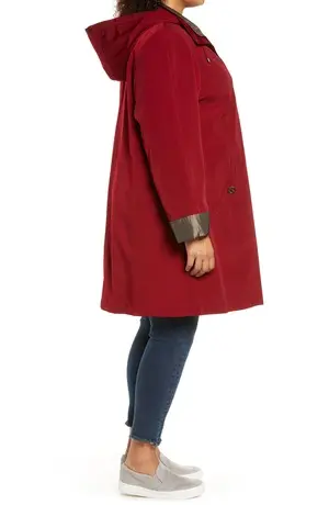 Gallery Hooded Raincoat With Removable Liner - Merlot