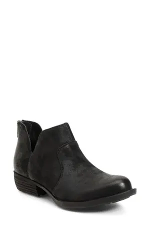 BØRN Kerri Bootie - Black Distressed Leather