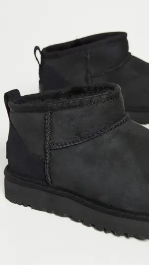 UGG Classic Ultra Mini Boots - Black