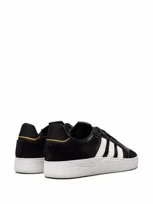 Adidas Tyshawn Low Sneakers - Black