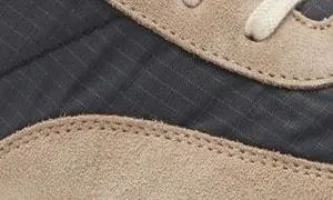 COMMON PROJECTS Track Classic Sneaker