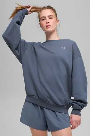 Alo Yoga Accolade Crewneck Pullover - Bluestone