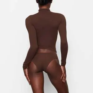 SKIMS Fits Everybody Turtleneck Top - Cocoa