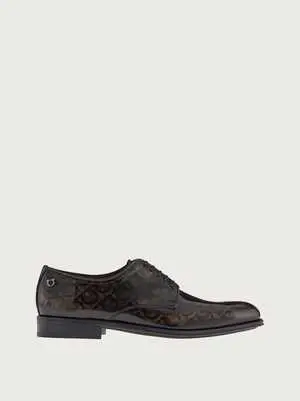 FERRAGAMO Lace Up Derby Shoe Beige