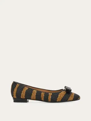 FERRAGAMO Varina Ballerina Flat - Black