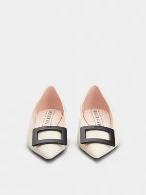 ROGER VIVIER Gommettine Ballerinas In Leather With Resin Buckle - Off White