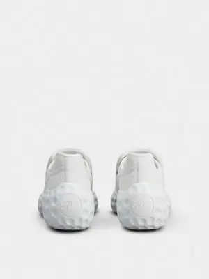 ROGER VIVIER Viv' Run Light Mesh Sneakers With Buckle Detail - White