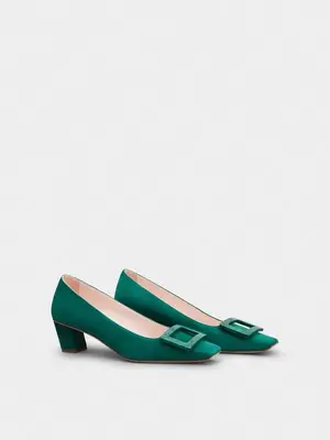 ROGER VIVIER Belle Vivier Stone Buckle Pumps