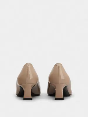 ROGER VIVIER Trompette Pumps In Patent Leather