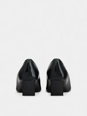 ROGER VIVIER Belle Vivier Pumps In Patent Leather With Metal Buckle - Black