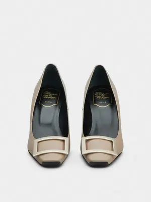 ROGER VIVIER Trompette Pumps In Patent Leather - Beige