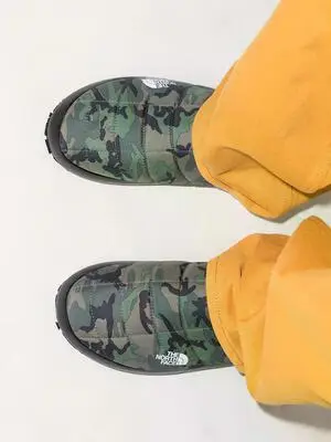 The North Face Thermoball™ Camouflage Print Slippers - Green