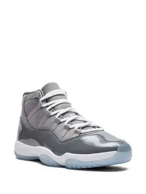 JORDAN Air Retro High-top Sneakers - Grey