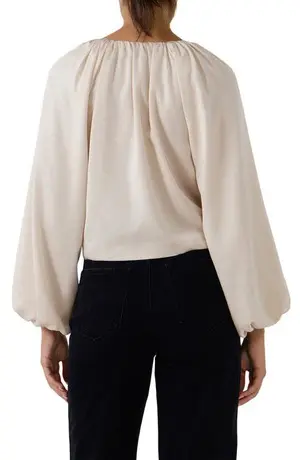 Endless Rose Twist Front Top