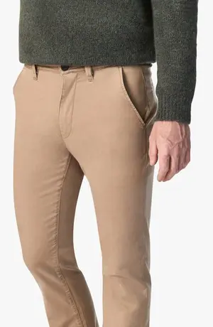 34 Heritage Charisma Relaxed Fit Straight Leg Flat Front Chinos - Khaki Twill