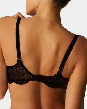 Simone Perele Karma 3d Molded Bra With Triangle Lace - Black