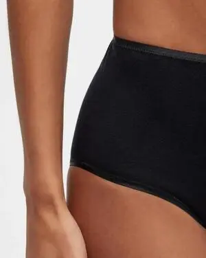 Hanro Cotton Seamless Satin-trim Briefs Black