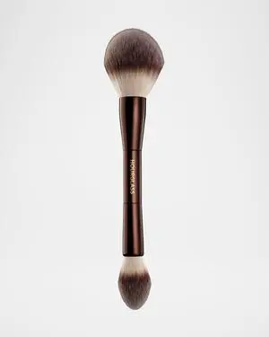 HOURGLASS Veil Translucent Setting Powder Brush - Active