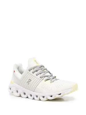 On Cloudswift Low Top Sneakers