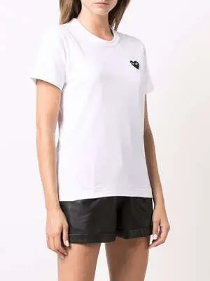 Play Comme Des Garcon Heart-embroidered Motif T-shirt - White