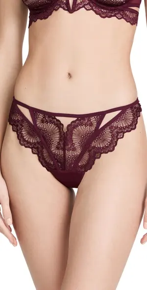 THISTLE AND SPIRE Kane Thong Cherry