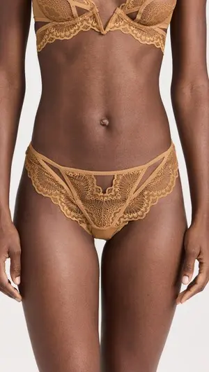 THISTLE AND SPIRE Kane Thong Liquid Gold