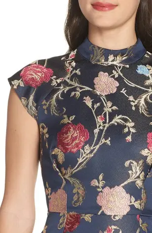 CHI CHI LONDON Floral Print Mock Neck Dress