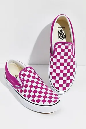 VANS Classic Checkered Slip-Ons Fuchsia Red / True White