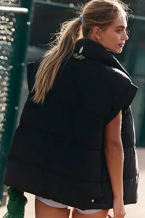 Free People In A Bubble Puffer Vest - Black