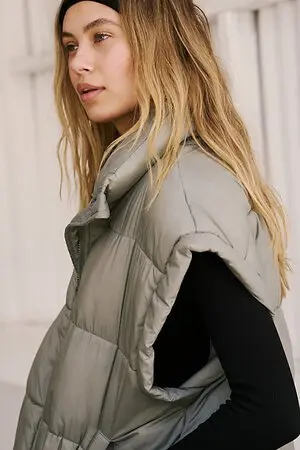 Free People In A Bubble Puffer Vest - Grey
