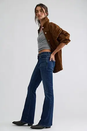 MOTHER The Weekender Jeans