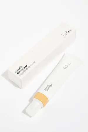 ERE PEREZ Oat Milk Foundation - Caramel