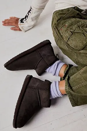 EMU AUSTRALIA Stinger Micro Boots Chocolate