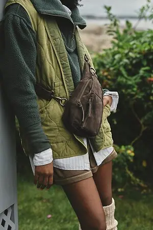 Free People Free People Suede Sling Bag Chocolat