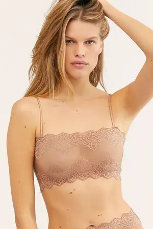 Only Hearts So Fine Lace Crop Biscuit