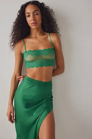Only Hearts So Fine Lace Crop Lotto