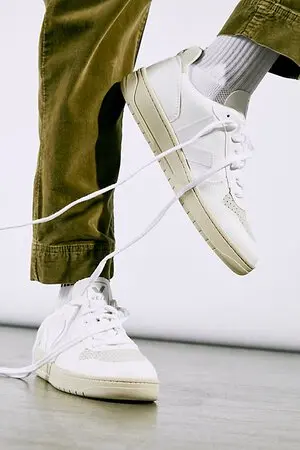 VEJA V-10 Sneakers Extra White