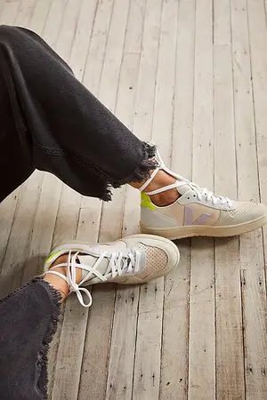 VEJA V-10 Sneakers Multico / Sable Parme
