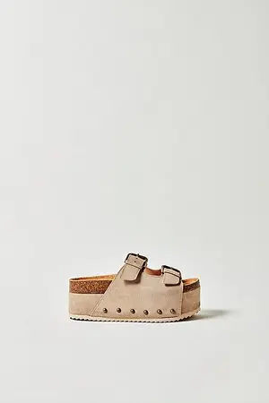 Intentionally Blank Rule Breaker Flatform Sandals - Taupe