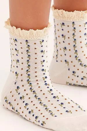 Free People Rosebud Waffle Knit Ankle Socks - Ivory
