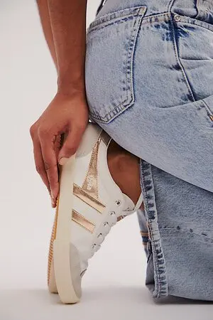 Gola Gola Badminton Court Sneakers Off White/gold