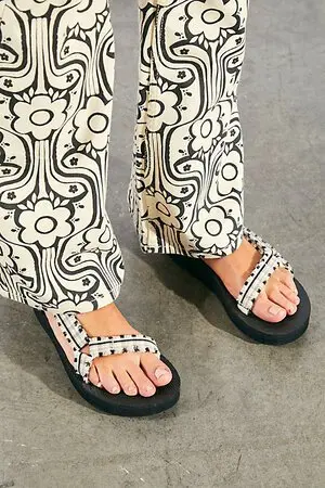 Teva Midform Fray Sandals