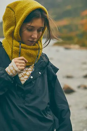 Free People Fleece Balaclava Fumée Himalayenne