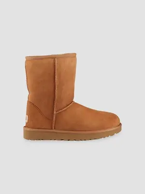 UGG 's Classic Heritage Short Ii Suede Boots Chestnut