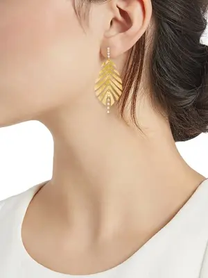 Hueb Bahia 18k Yellow & Diamond Leaf Earrings