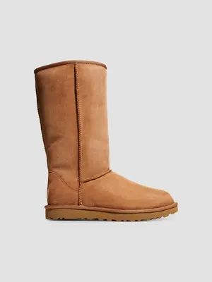 UGG 's Classic Tall Ii Shearling-lined Suede Boots Chestnut