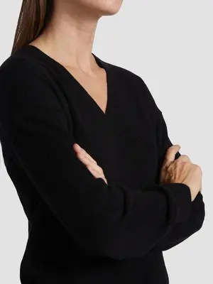 Theory Easy V-neck Cashmere Sweater - Black