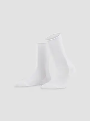 Miu Miu Silk Knee-high Socks - White