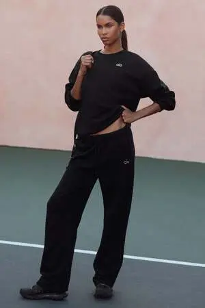 Alo Yoga Accolade Straight Leg Sweatpant - Black